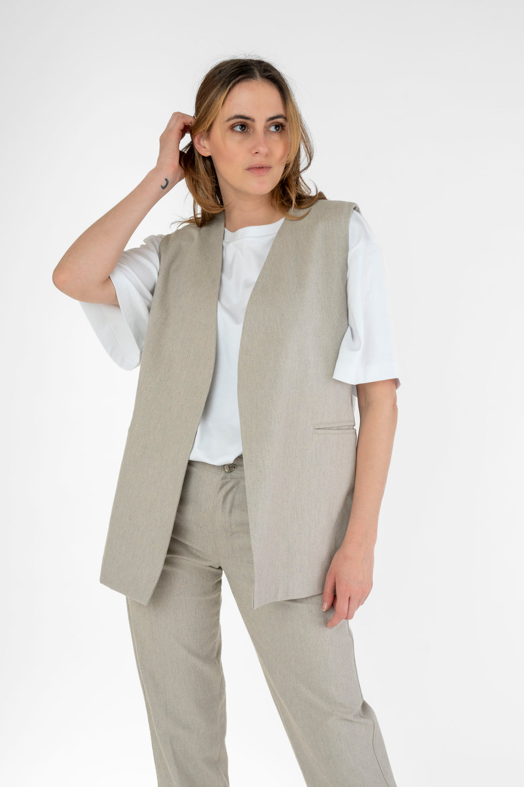 LANGE WESTE BEIGE – STORY OF MINE